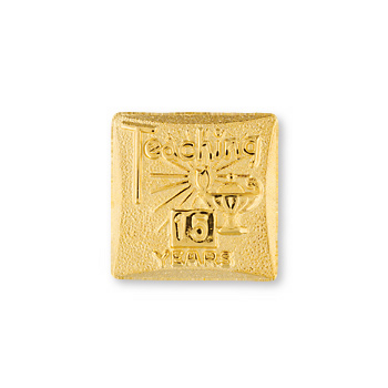 No. 671 Teaching with Engraveable Year Pin