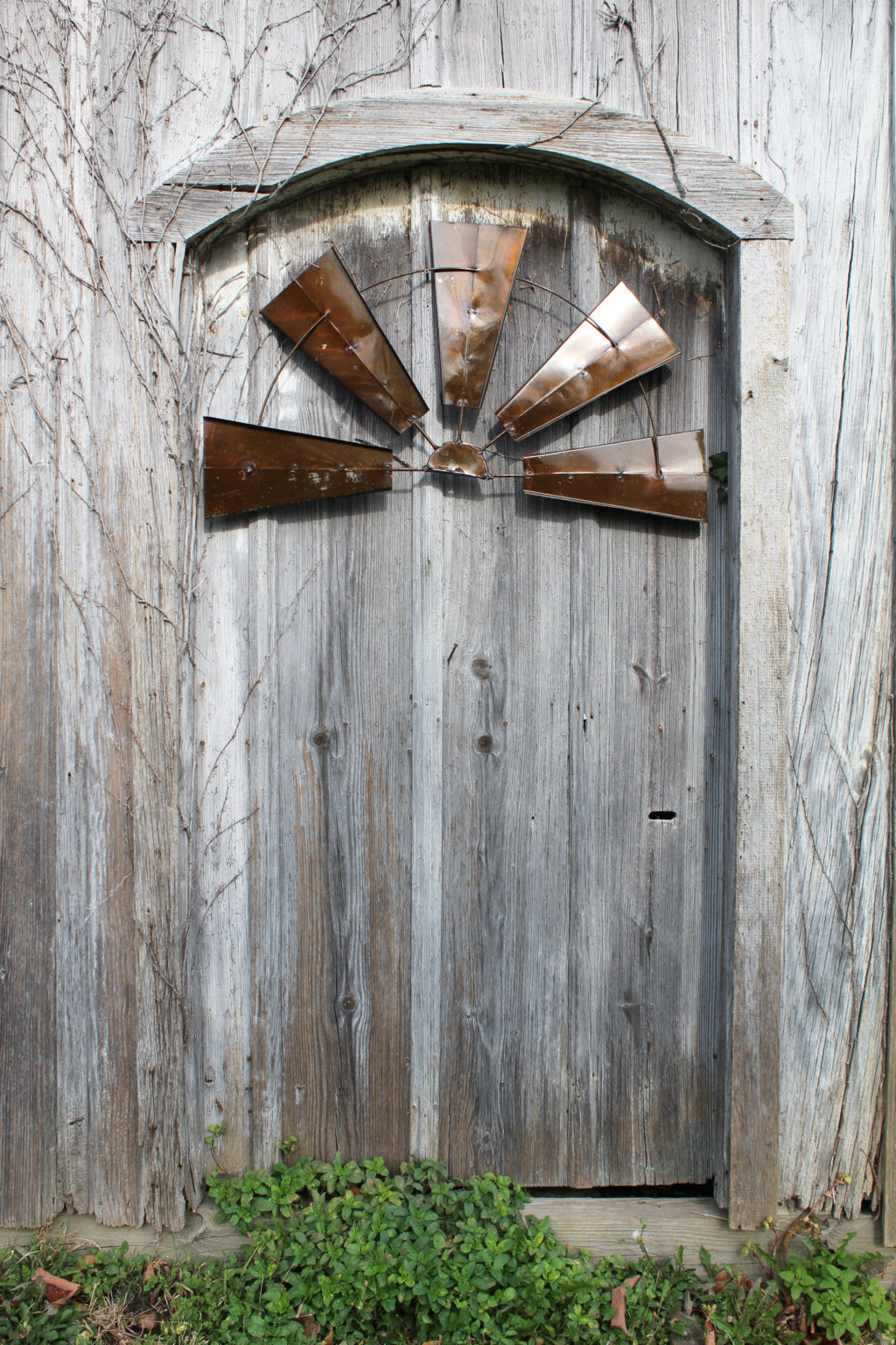 23" Rustic Metal Half Windmill Country Farm or Barn Wall Art