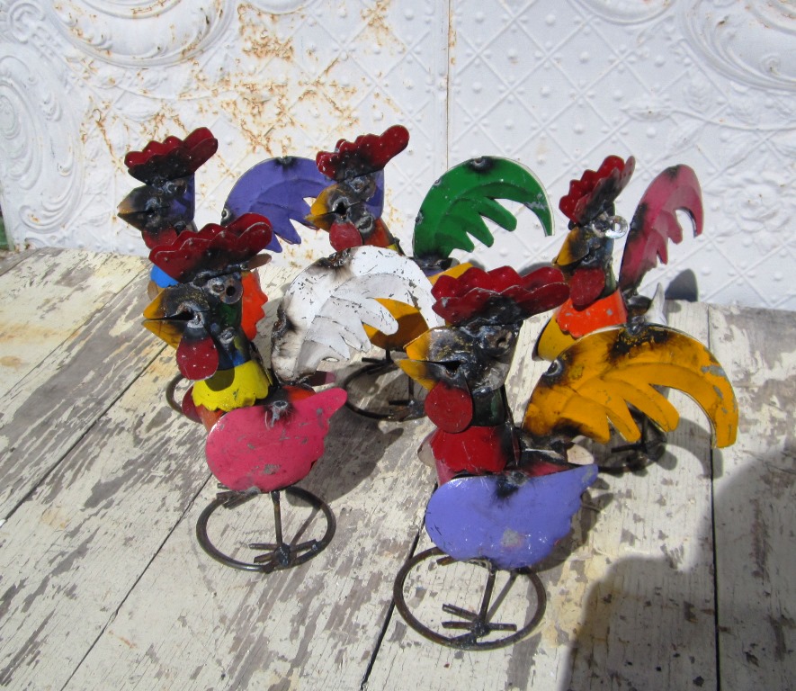 11" t. Recycled Metal Extra Small Rooster Yard Ornament