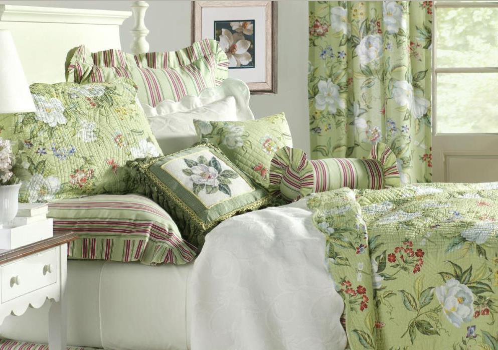 Magnolia Quilt by Williamsburg