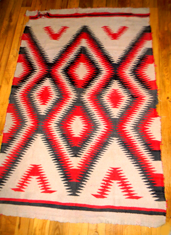 Vintage & Antique Native American Indian Rugs