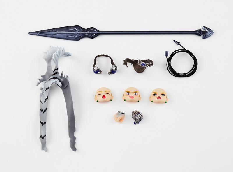 Revoltech Fraulein #008: Queen's Blade - Elina Action Figure - Anime Books