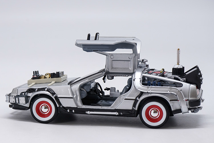 1:24 Diecast Model for Delorean Time Machine From Back To The Future 3 ...