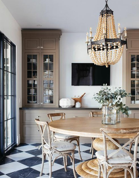 Dining Room Built-Ins